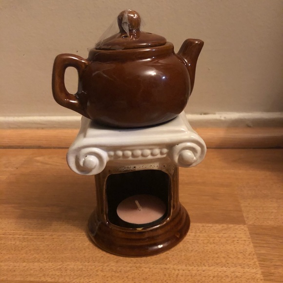 Tealight | Accents | Ceramic Regal Column Kettle Tea Light Oil Burner ...